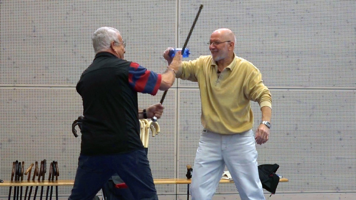 Cane-Fu: Selbstverteidigung von Senioren